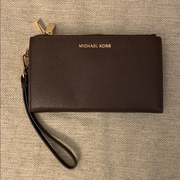 Michael Kors | Bags | Nwot Michael Kors Wristletwallet | Poshmark